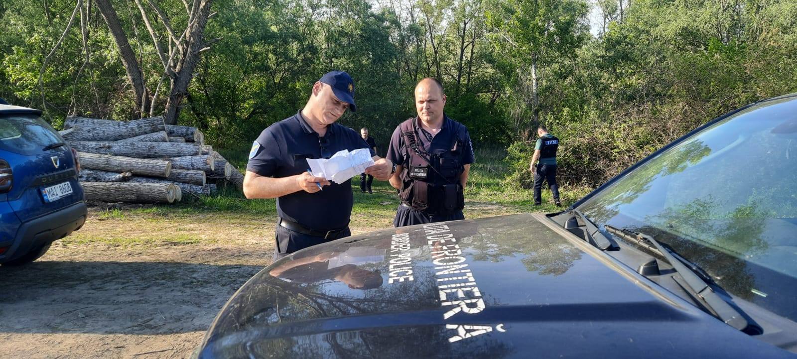 Razie împotriva braconajului și a tăierilor ilegale de arbori pe râul ...